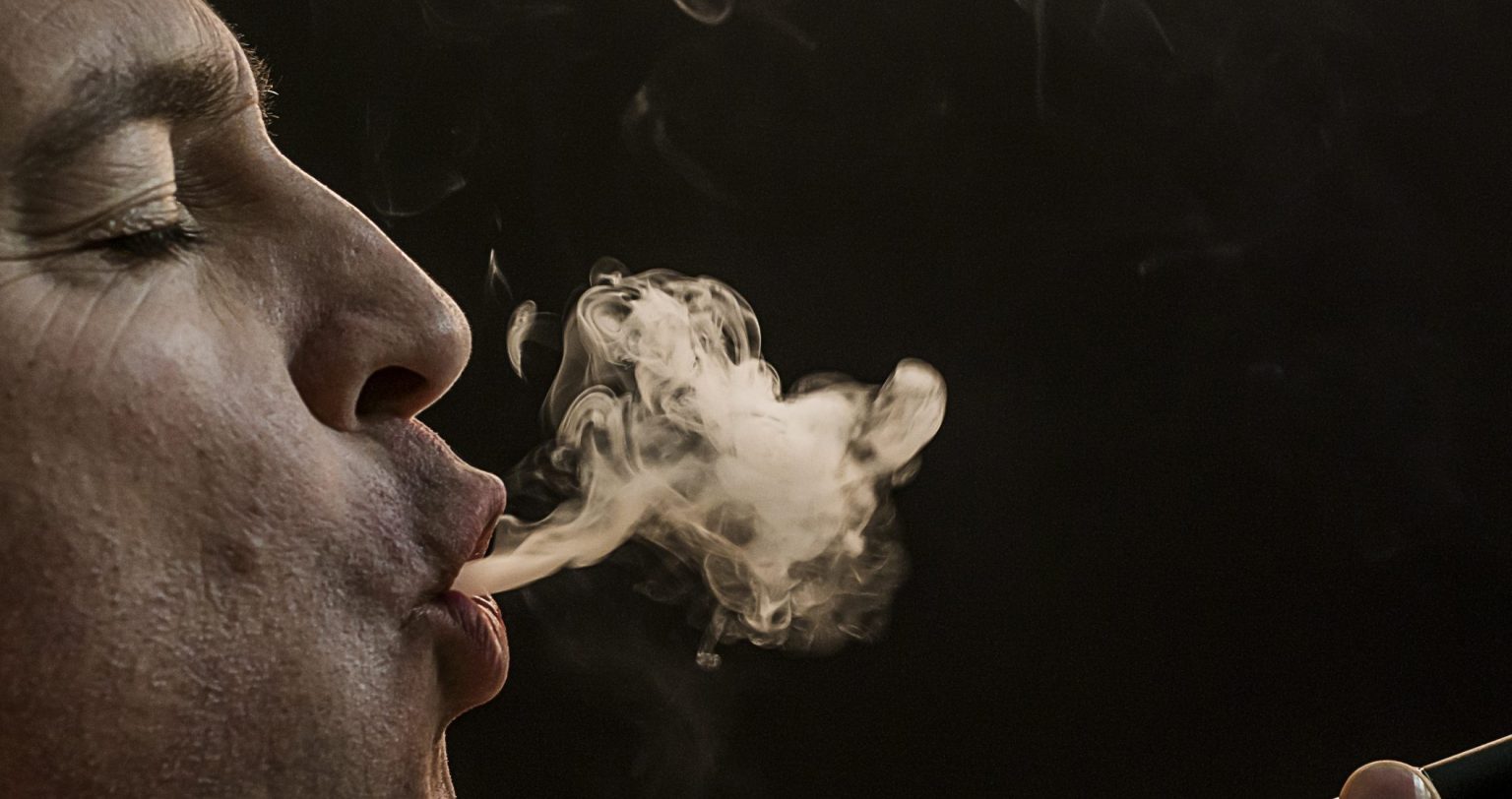 Bahaya Asap Rokok Bagi Perokok Pasif - Forum Keadilan