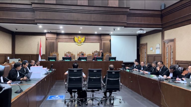 Kasus Pengadaan Pesawat, Eks Dirut Garuda Emirsyah Satar Dituntut 8 ...